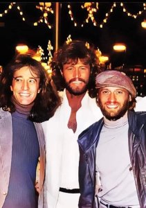 Bee Gees – You Should Be Dancing - OldiesSong